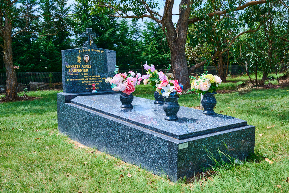 Gallery - Peter Raksts Memorials